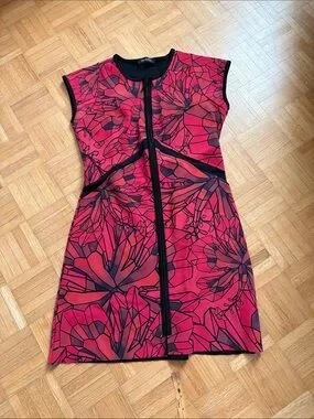 Maunakea | Dresses | Maunakea Floralprint Red Zipfront Capsleeve Dress ...